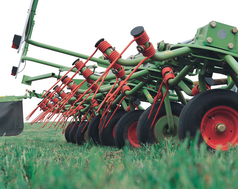 Practical test: Claas Volto 870 H rotary tedder - Profi