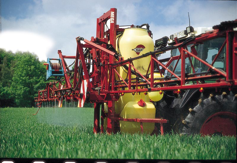 Practical test: Hardi Mega LHY 1000-litre mounted sprayer - Profi