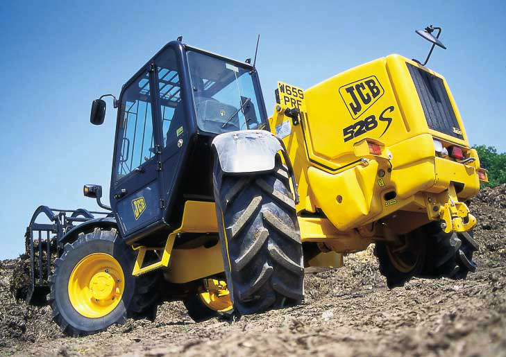 Driving impression: JCB 528S Loadall - Profi