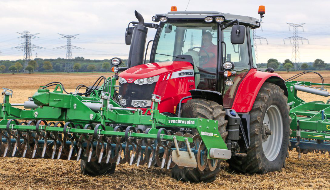 Massey Ferguson 6718S tractor: - Profi