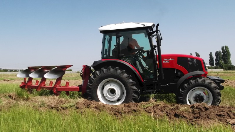 Mahindra buys ArmaTrac - Profi