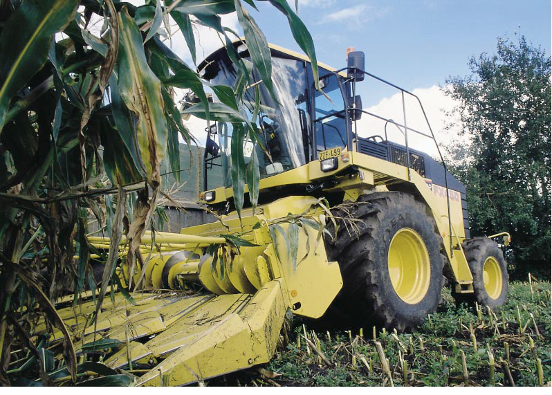 Driving impression: New Holland FX 450 forage harvester - Profi