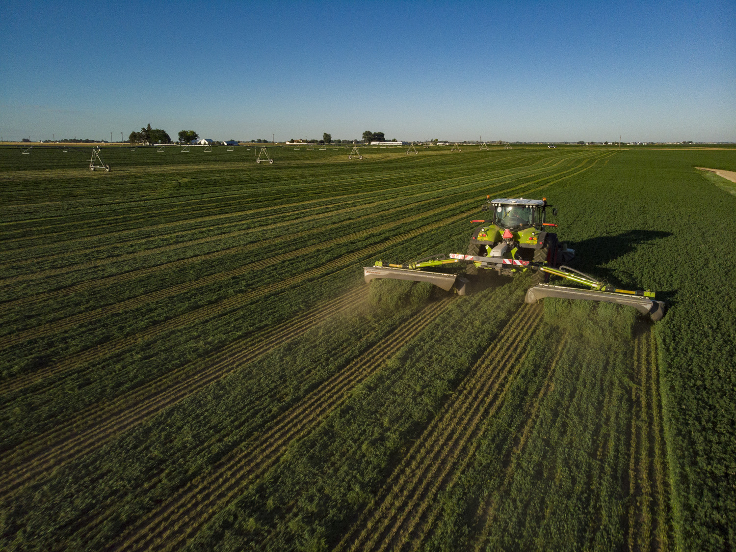 Claas sets new world mowing record - Profi