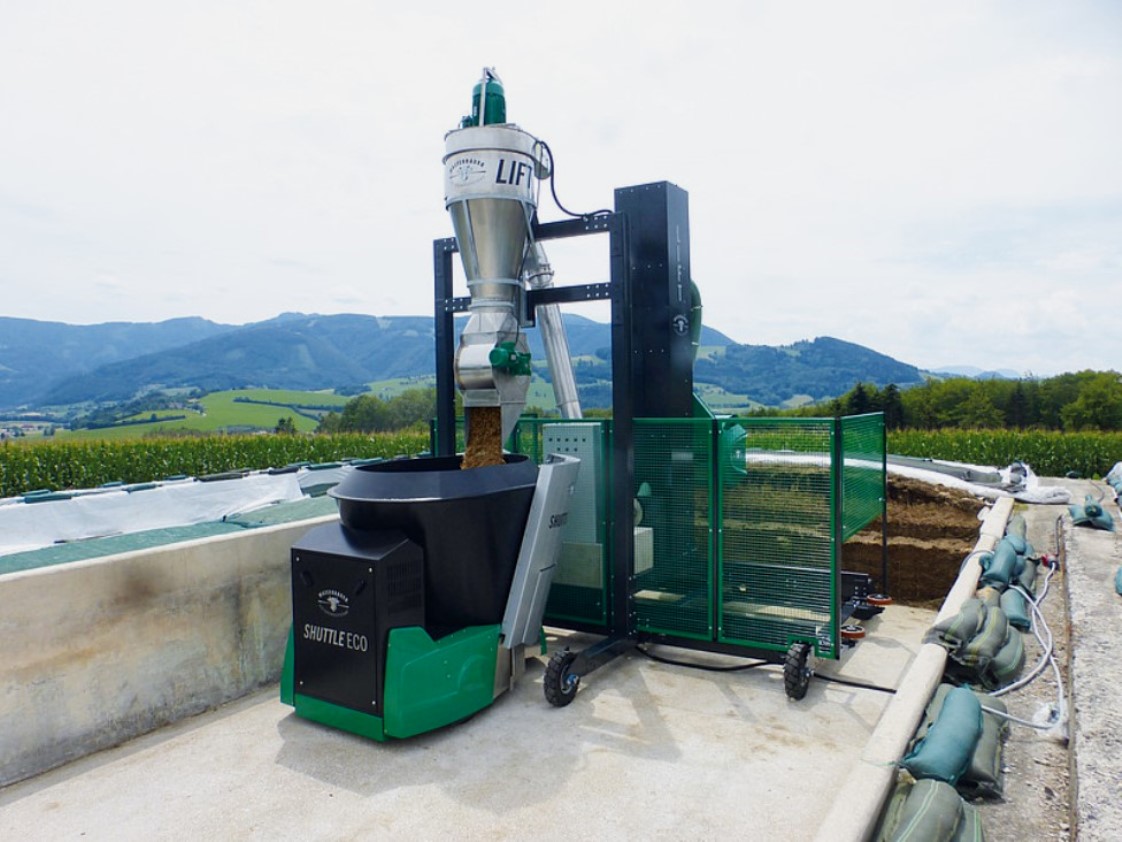 Austrian made livestock feed robot - Profi