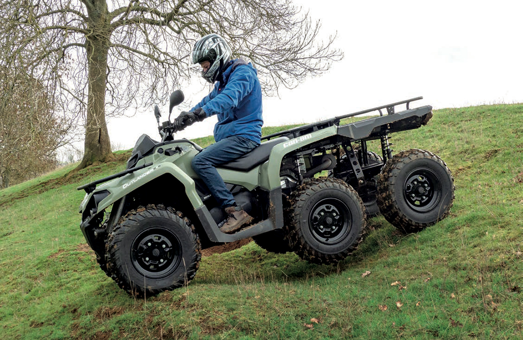 Can-Am Outlander 6x6 450T ATV: - Profi