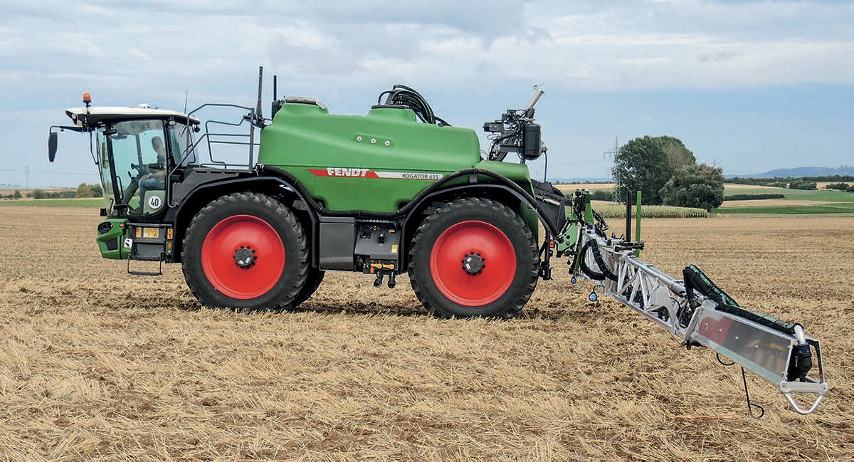 Fendt Rogator 300 and 600 sprayers - Profi