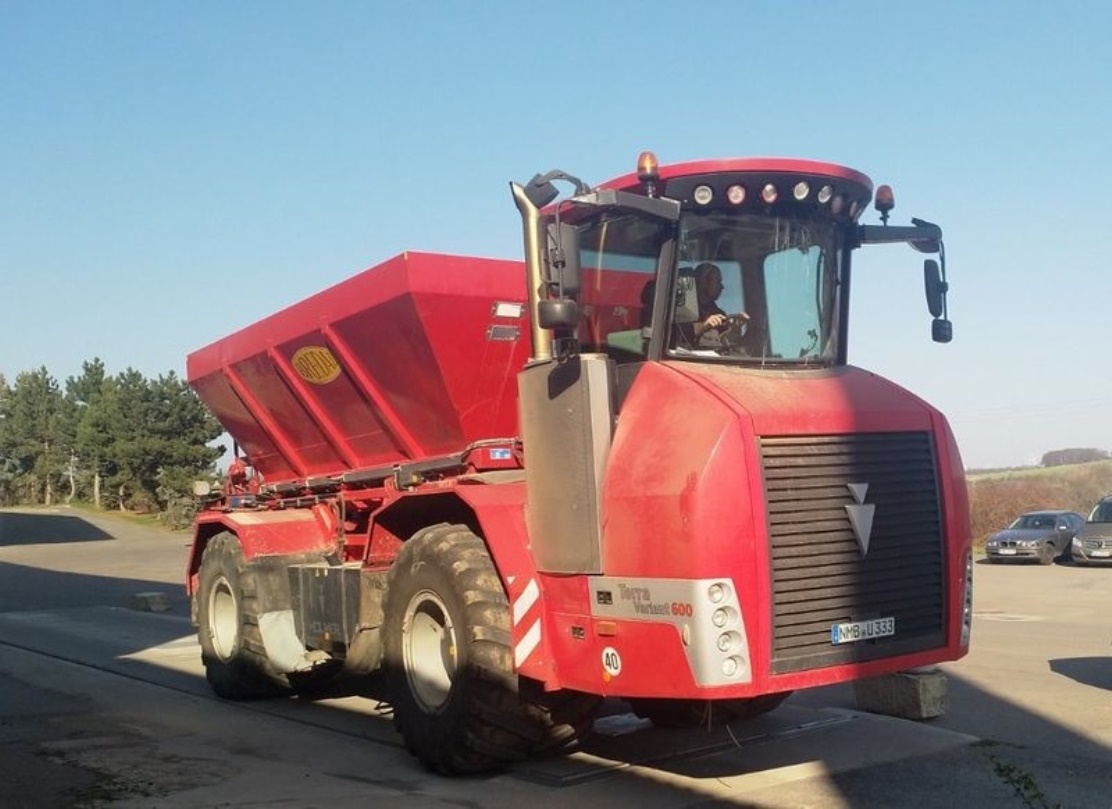 Terra Variant with Bredal spreader - Profi