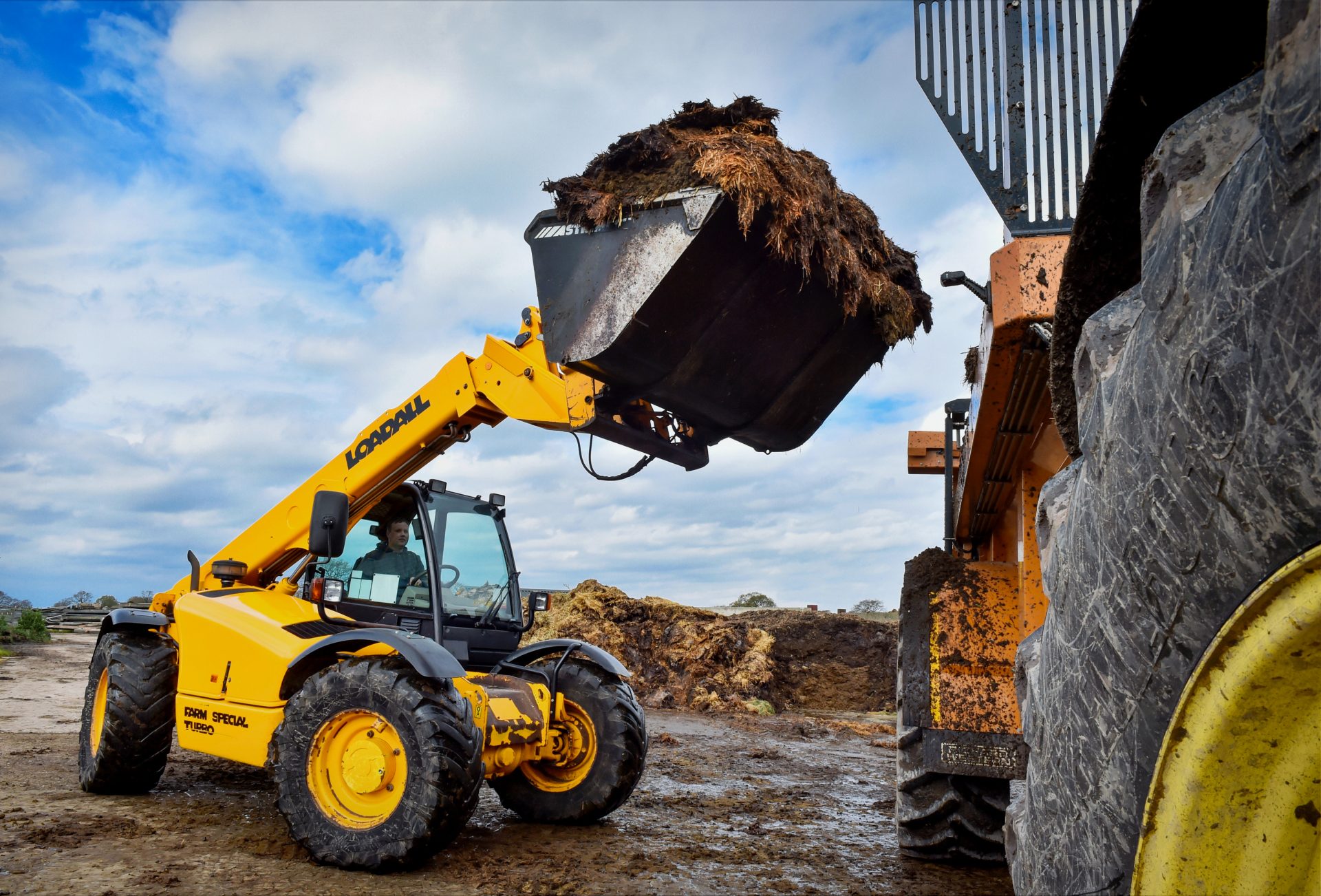 Loadall still going strong after 20 years - Profi