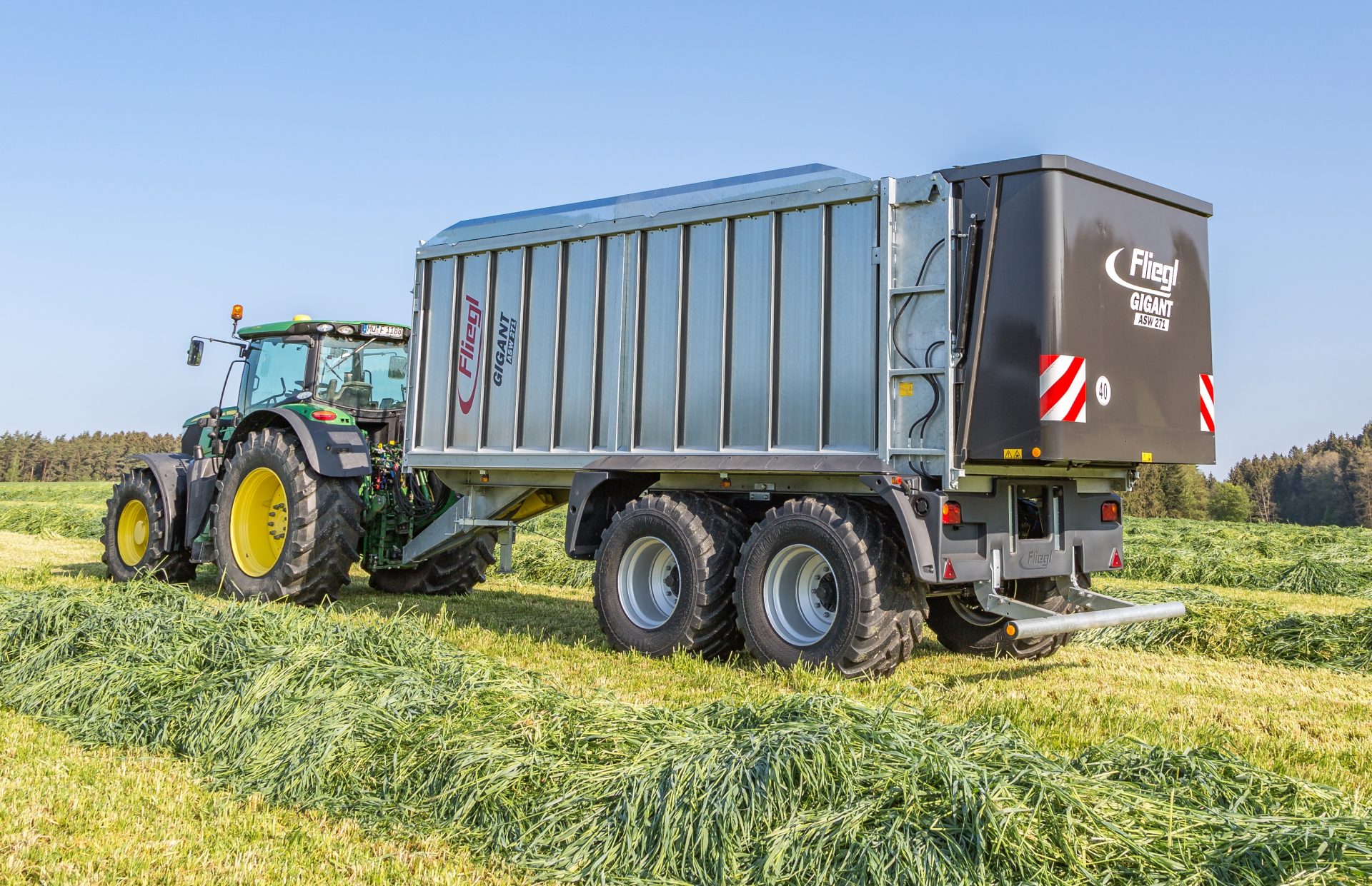 Fliegl's next generation push-off trailer - Profi