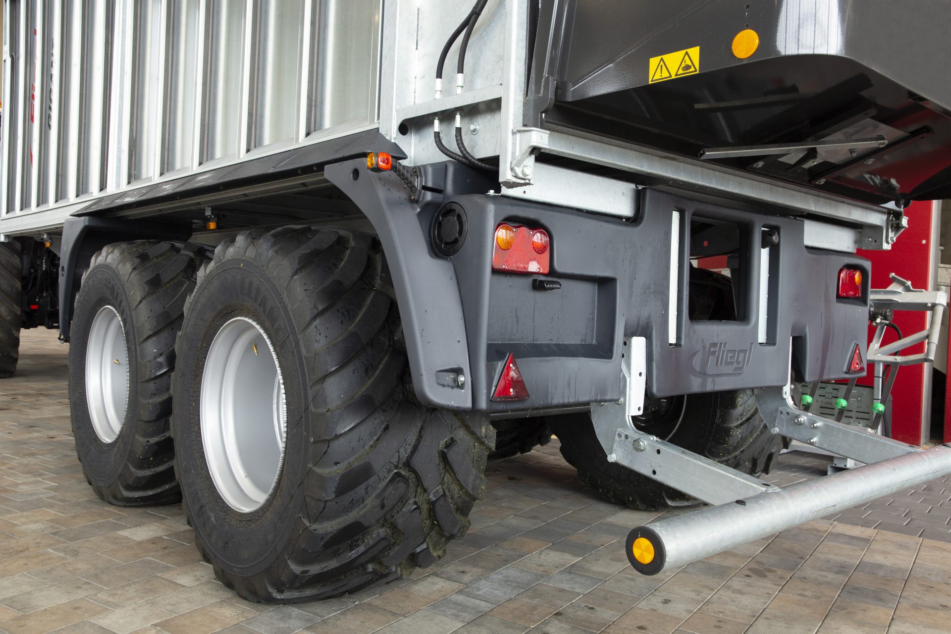 Fliegl's next generation push-off trailer - Profi