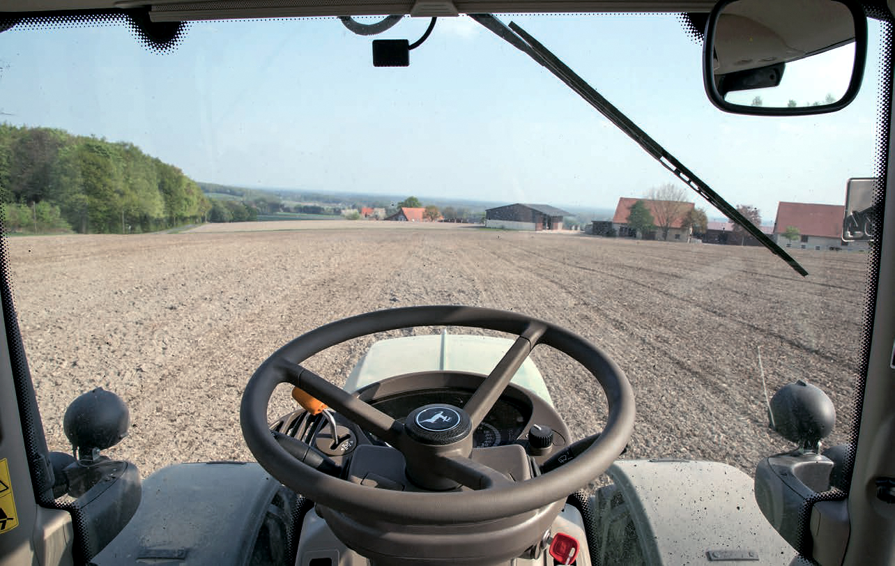 John Deere AutoTrac Turn Automation: Approaching autonomous headland ...