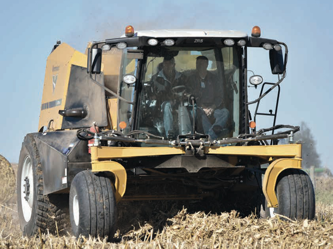 Vermeer ZR5-1200 self-propelled round baler: Riding on the round baler ...