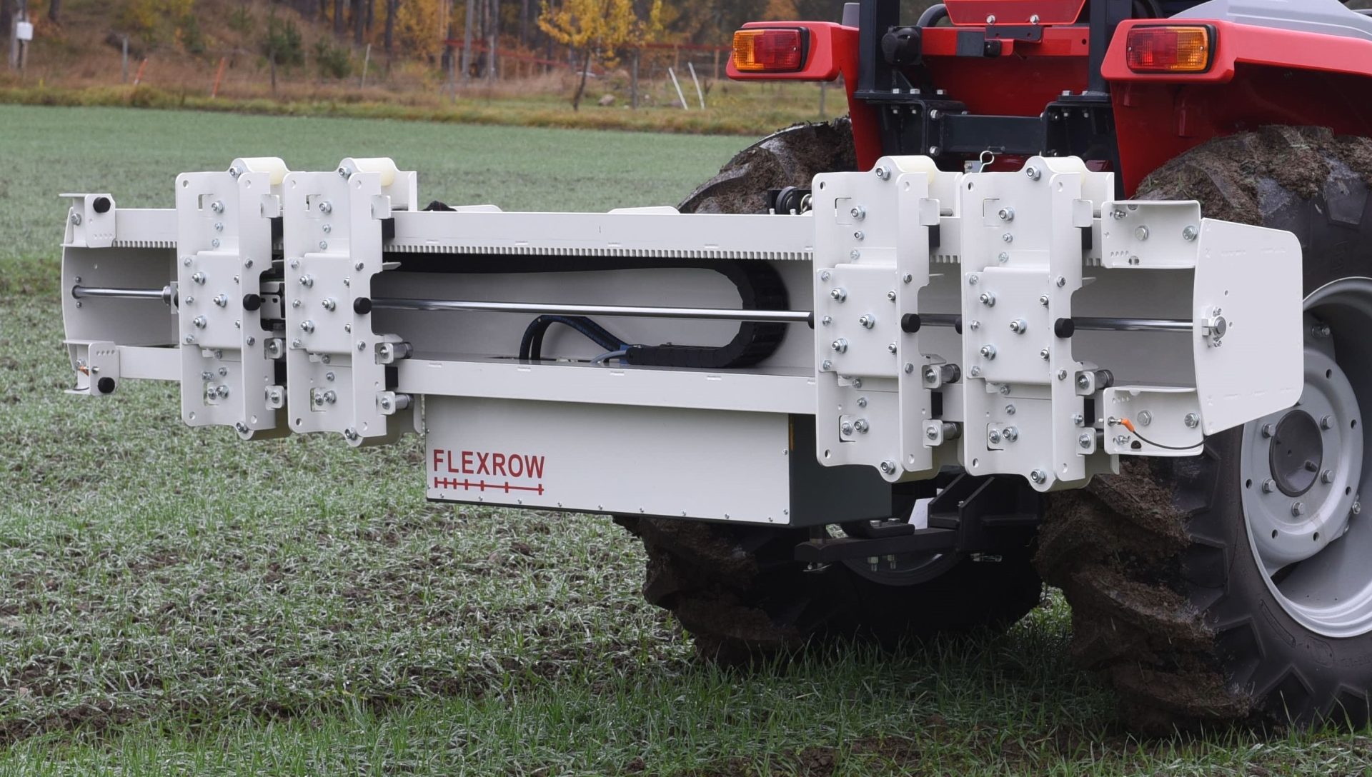 Flexible drill and planter row spacing - Profi