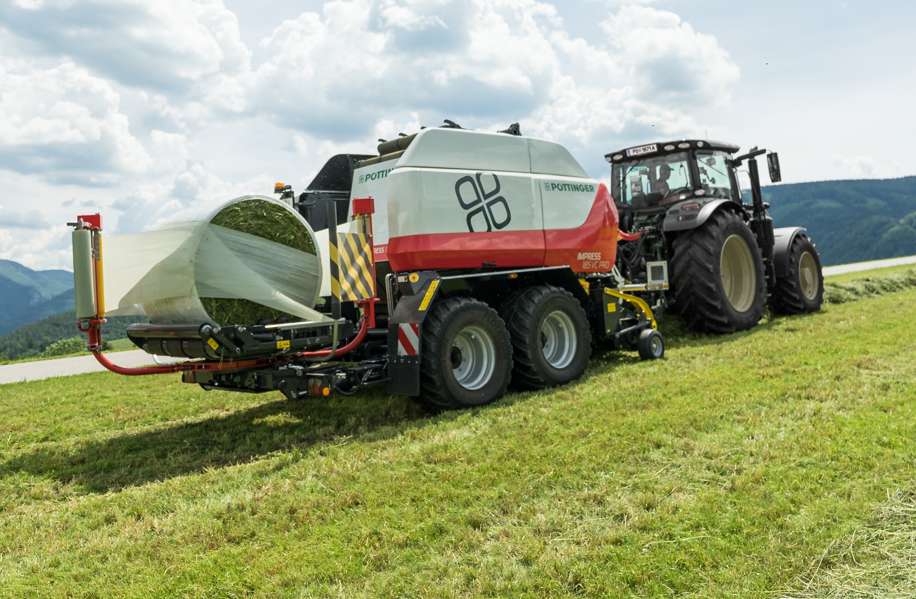 New Pöttinger baler and rake plant - Profi