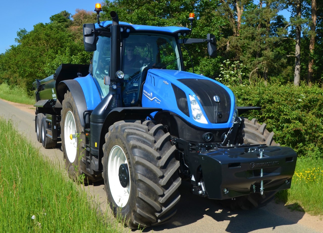 New Holland gives T7 HD major cab upgrade - Profi