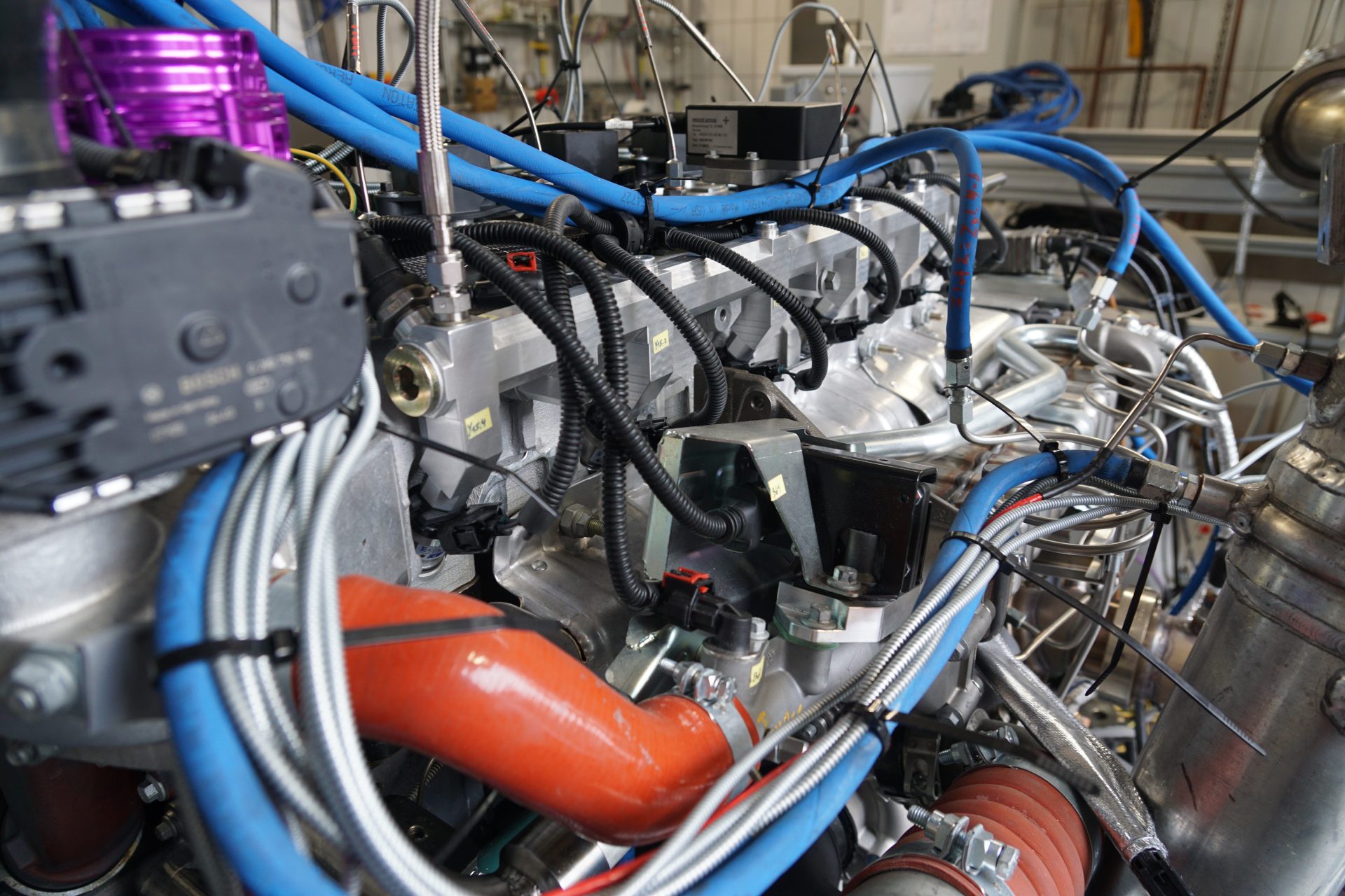 Green light for hydrogen engine - Profi