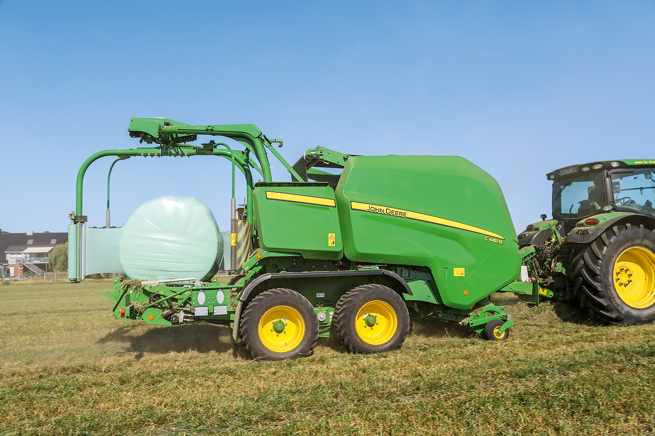 John Deere C461R baler wrapper: Wrap 'n' roll - Profi