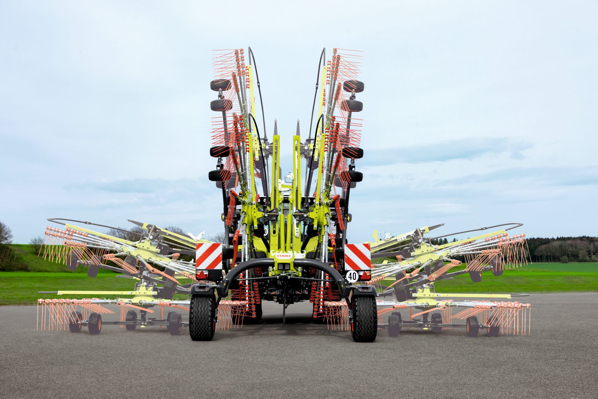 Claas updates twin-rotor Liner rakes - Profi