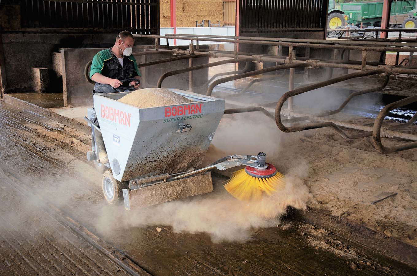 Bobman Super Electric cubicle bedding: Silent spreader - Profi