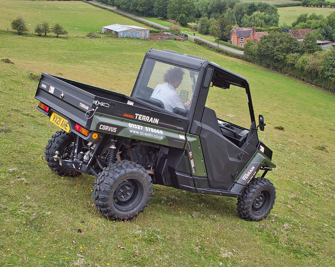 Driving Impression: Corvus Diesel Terrain 1000 DX4 Pro EPS - Profi