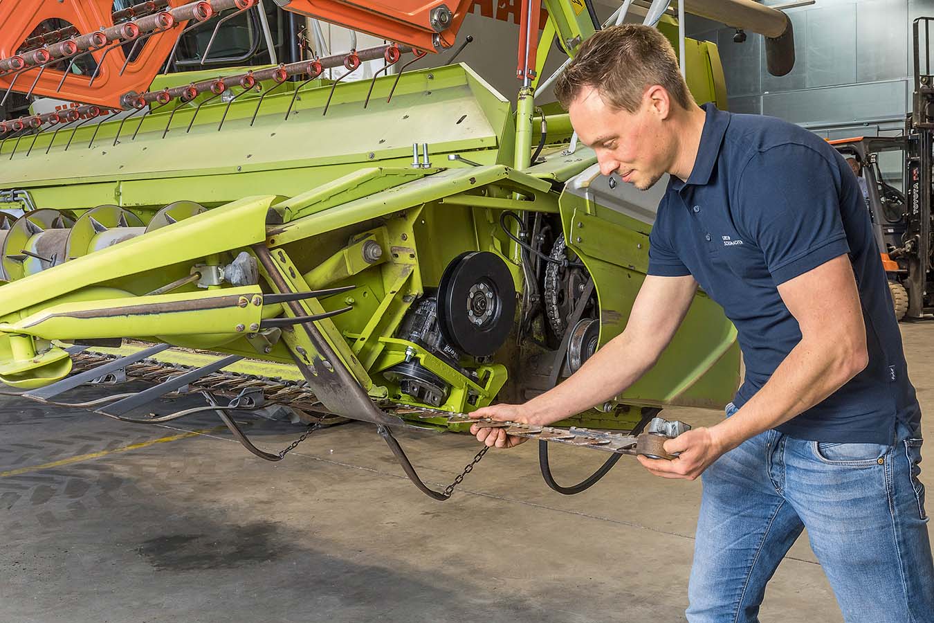 Combine header check: At the cutting edge - Profi