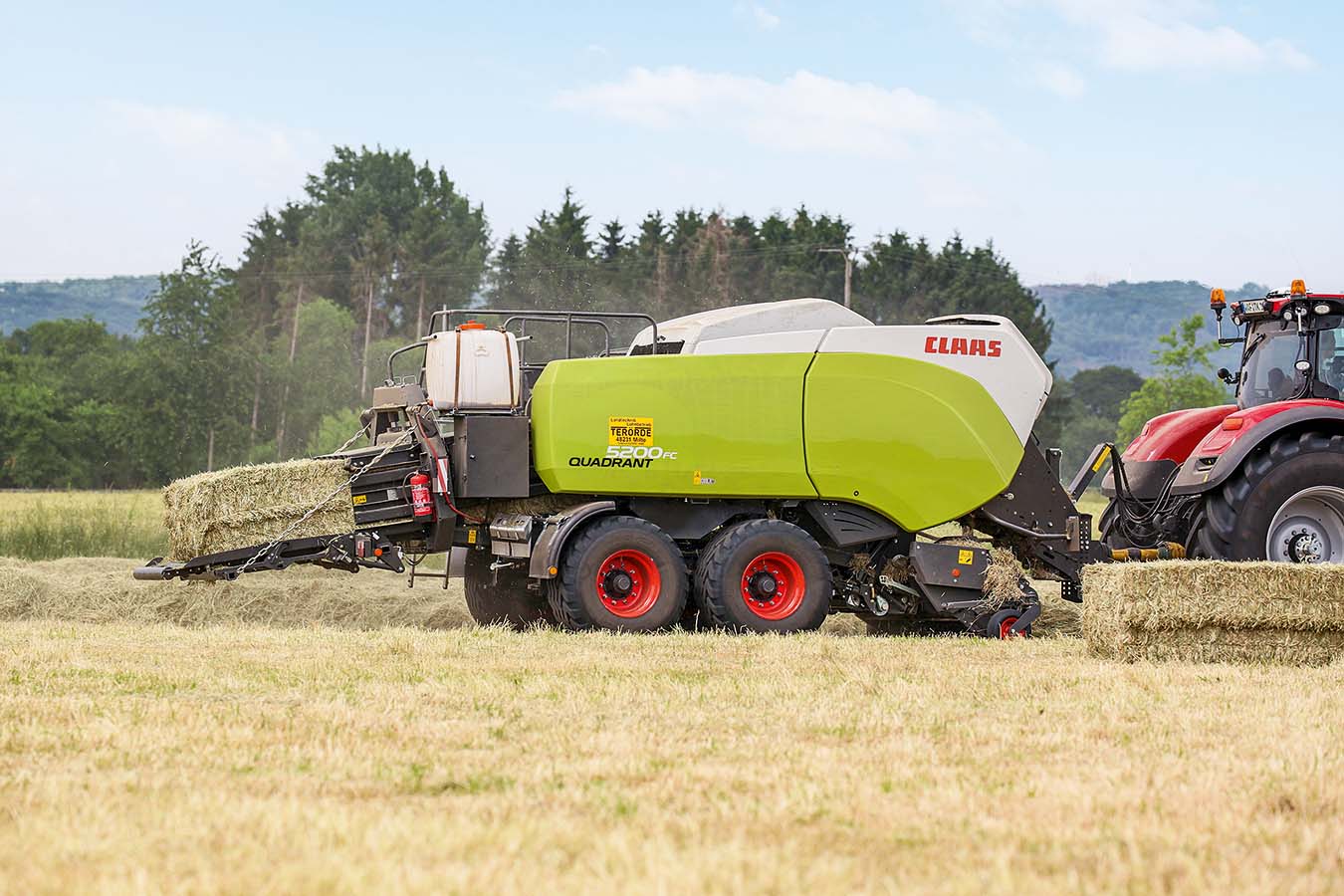 Claas Quadrant 5200 Evolution baler: A little bit of Jag - Profi