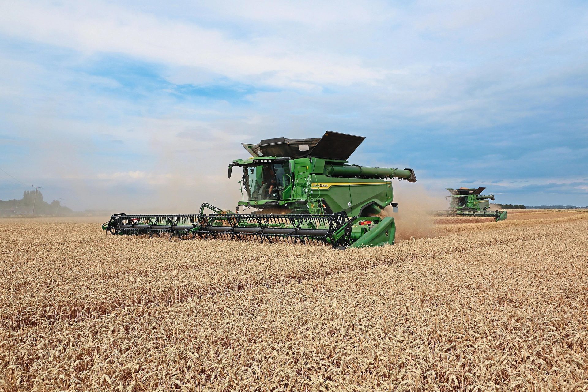 Report: John Deere X91100 user review - Profi