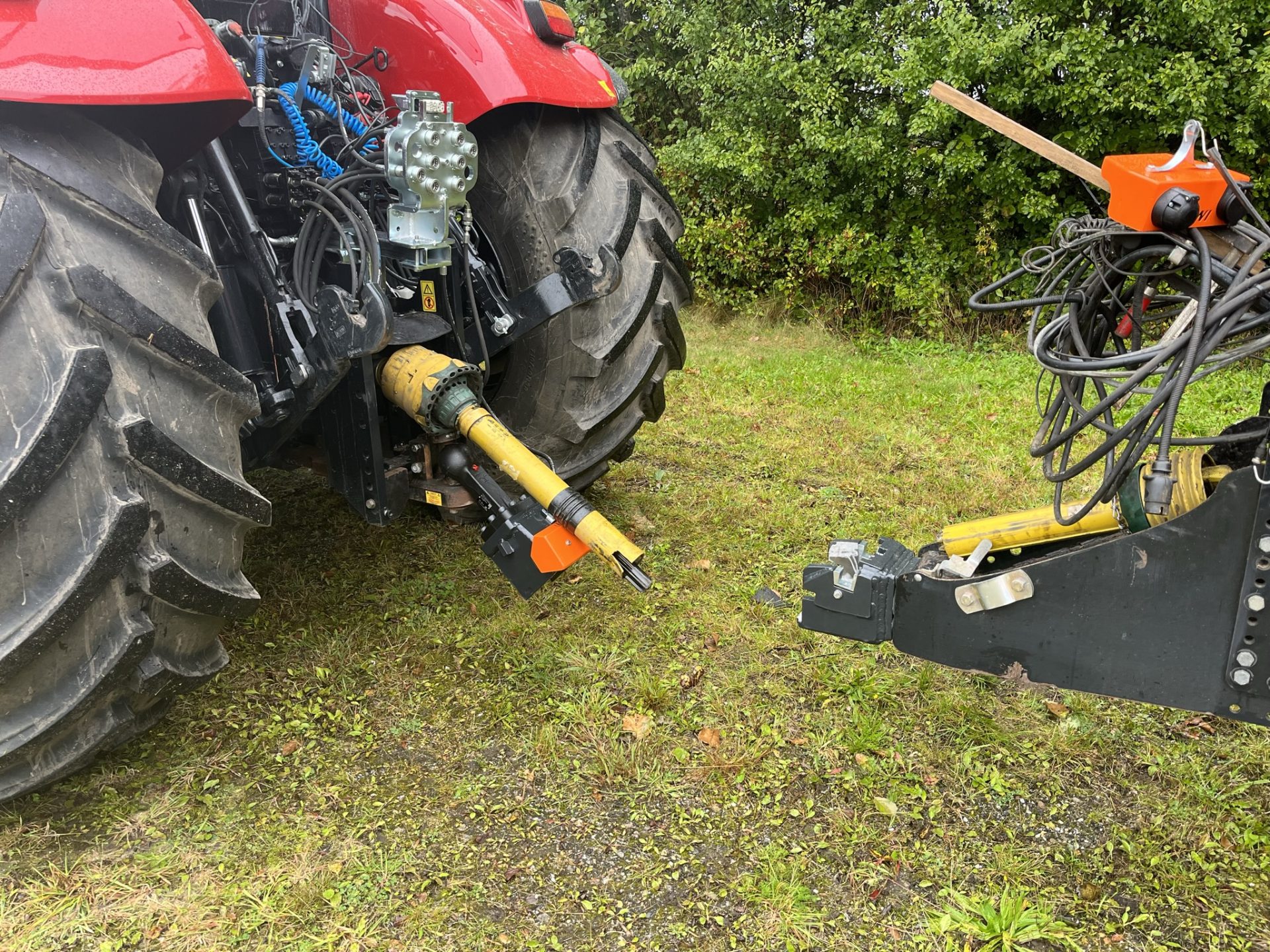 Protect your tractor from a baler fire - Profi