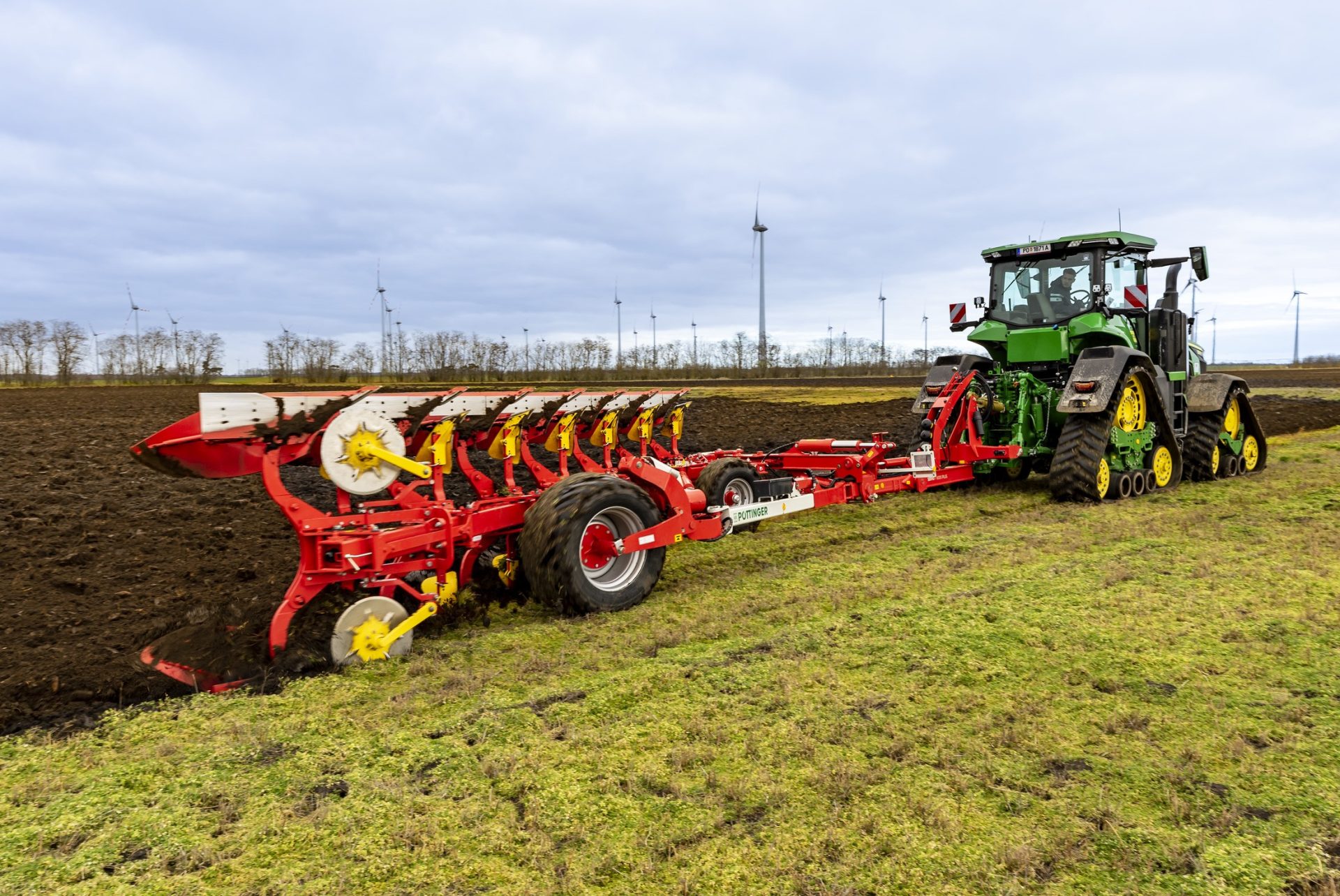 Pöttinger increases plough flexibility - Profi