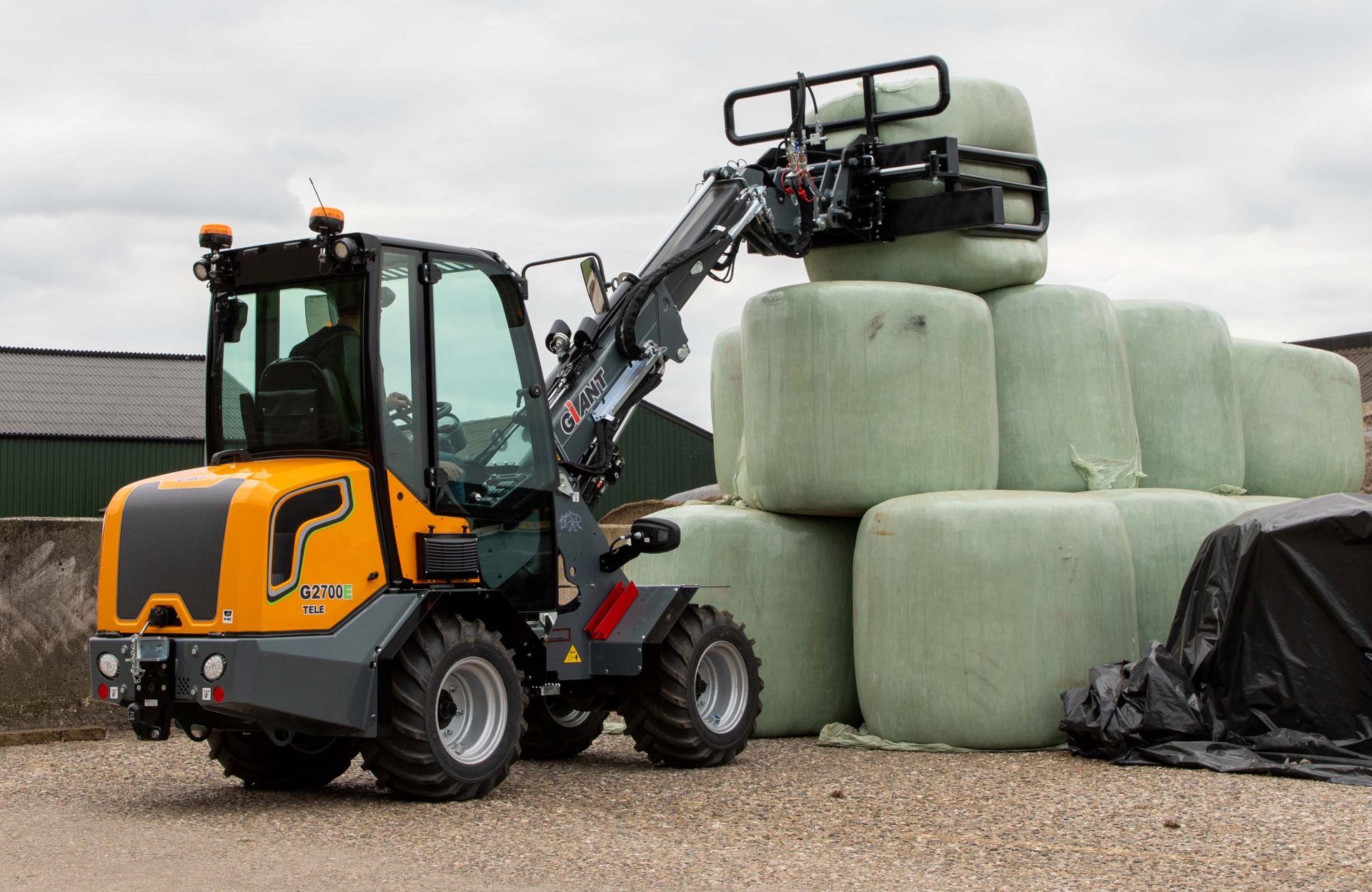First electric telescopic wheeled loader - Profi