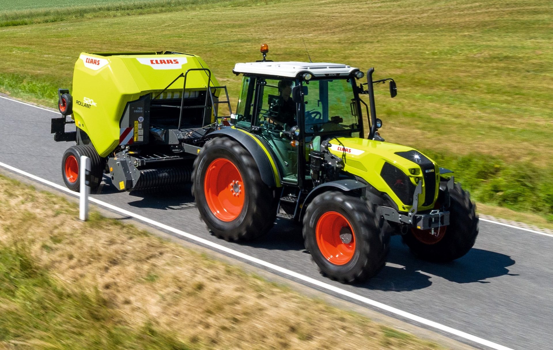 Claas Axos 200: compact all-rounder - Profi