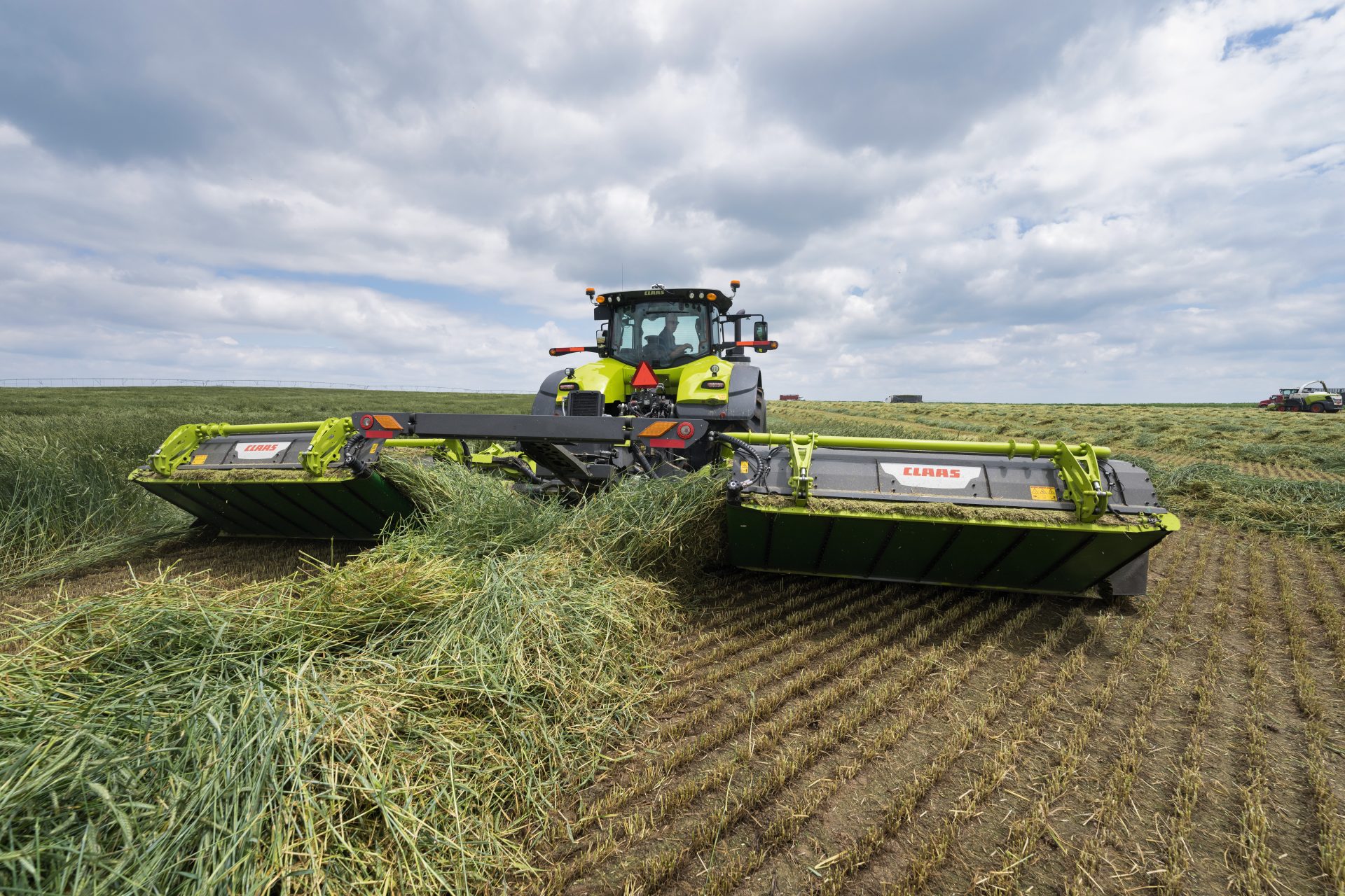 Five versions of new Claas Disco - Profi