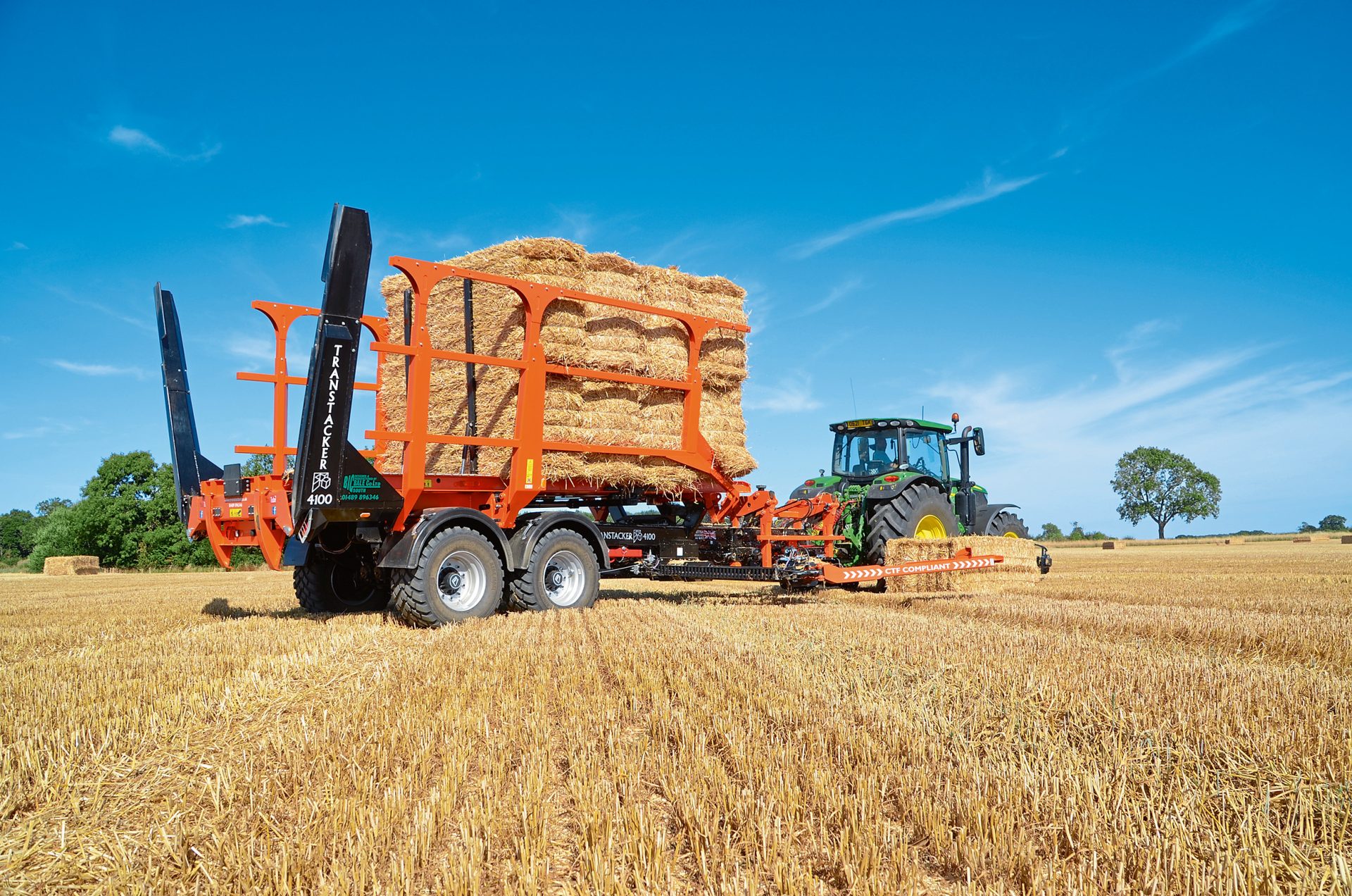 Big Bale South Transtacker 4100 bale chaser: Spun, on and gone - Profi