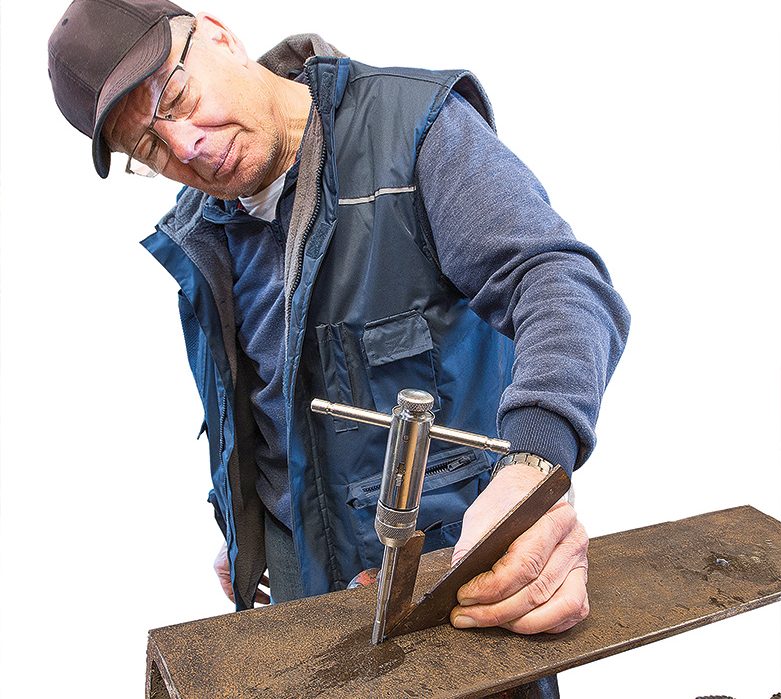 Fundamentals of cutting threads by hand: Keep it square - Profi