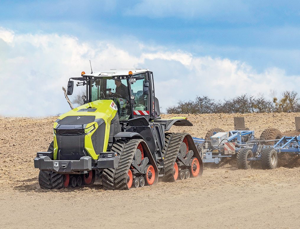 Claas Xerion 12.650 TerraTrac: Big and not so bendy - Profi