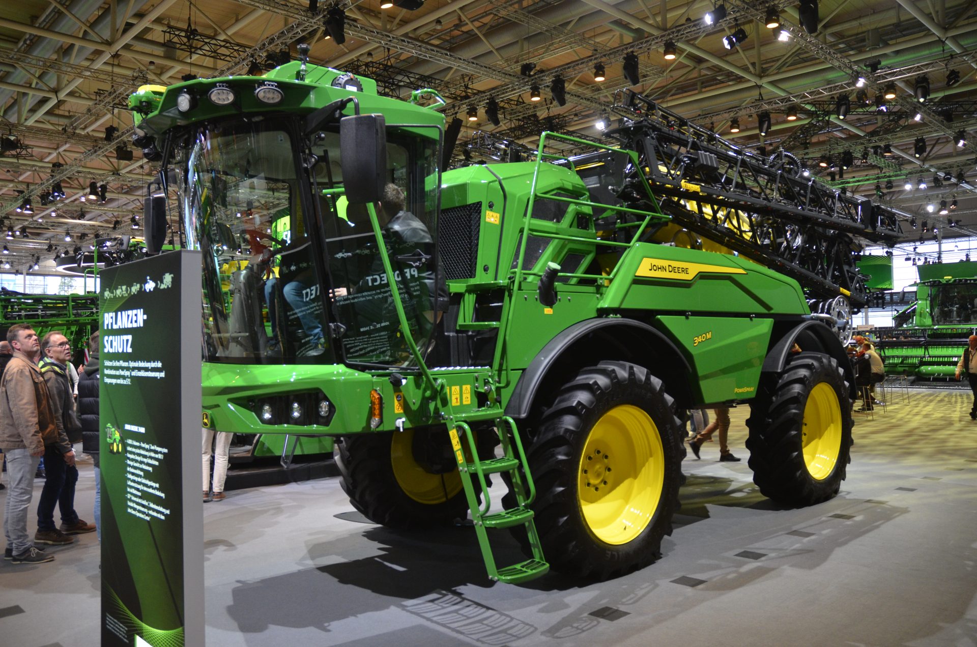 John Deere launches compact sprayers - Profi