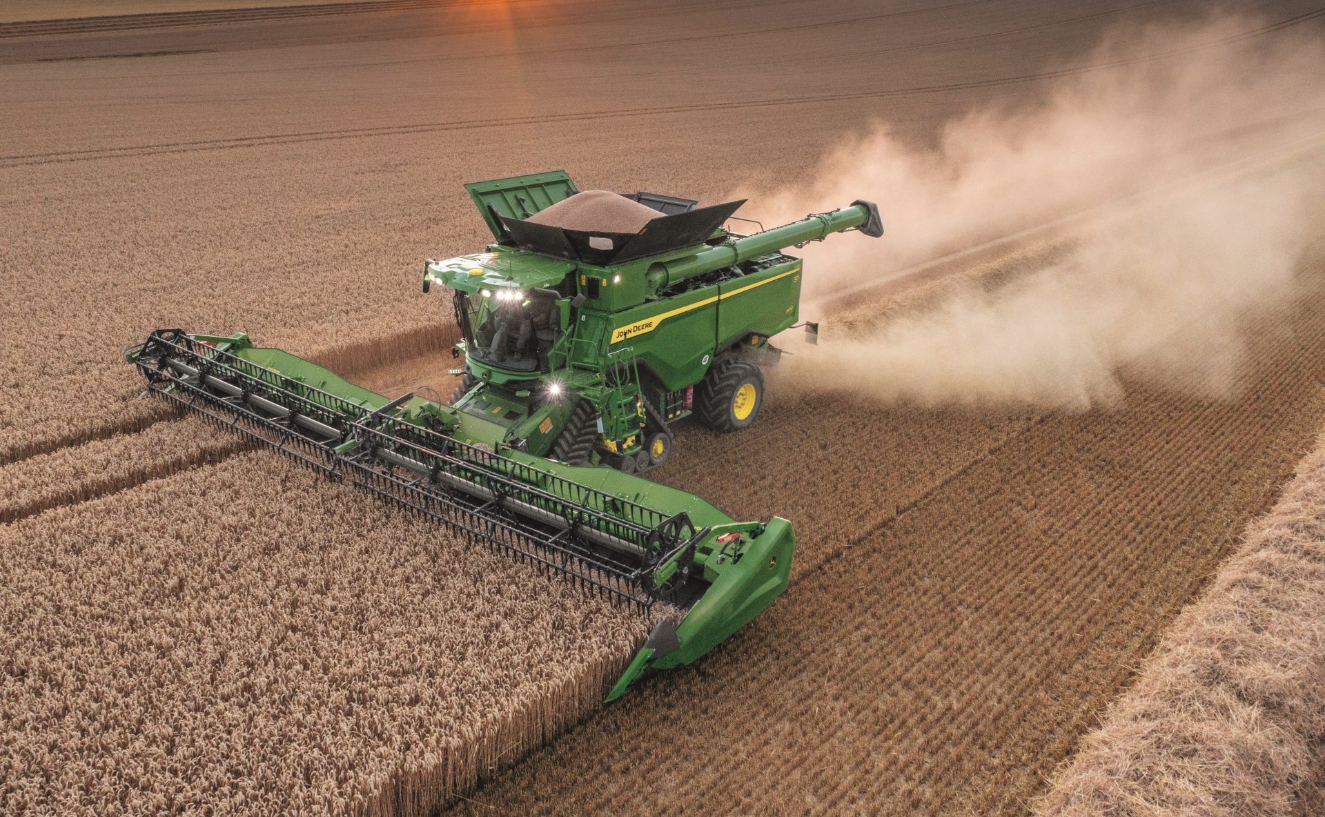 New John Deere S7 combines for 2025 - Profi