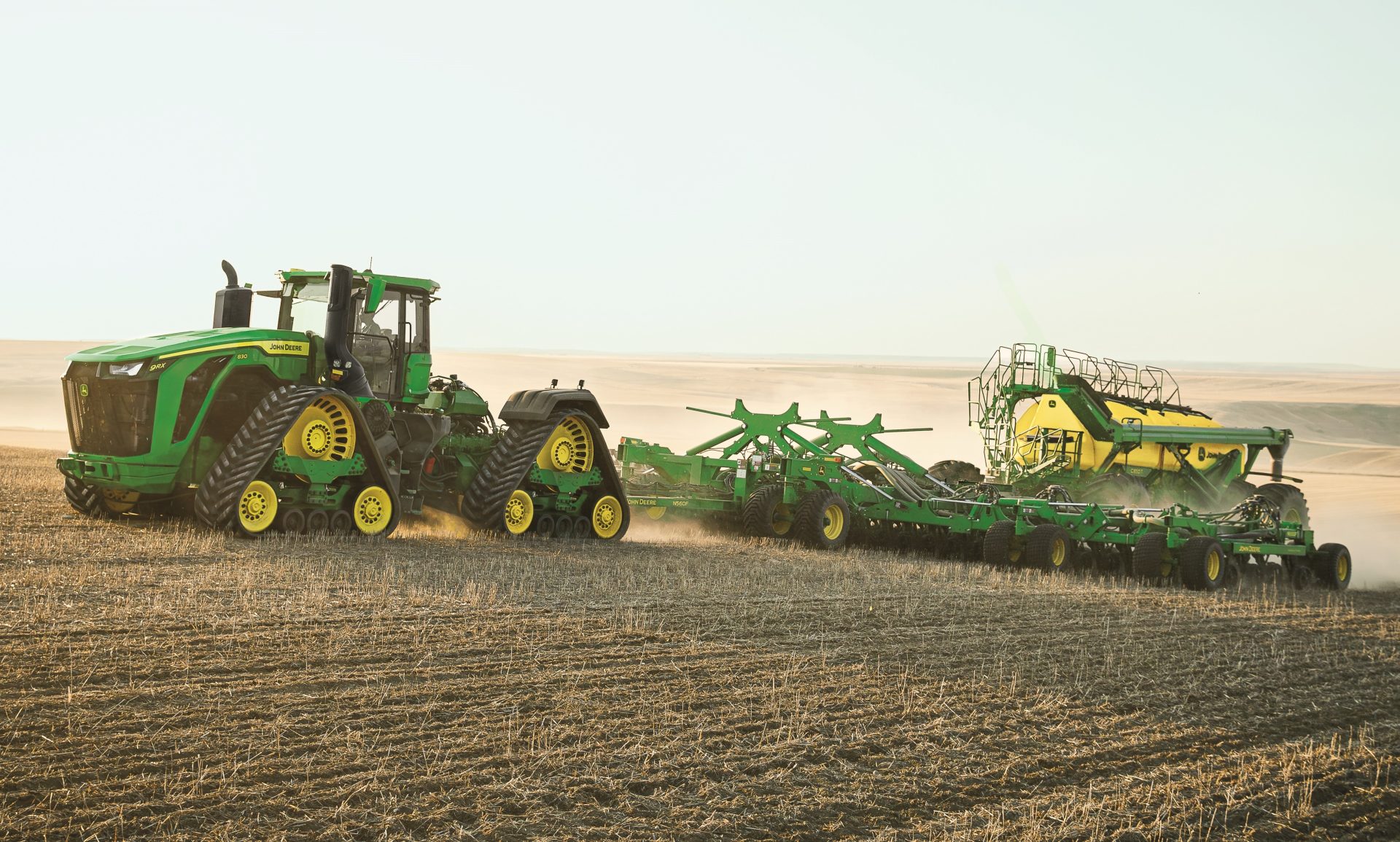 John Deere 9RX with more than 900hp - Profi