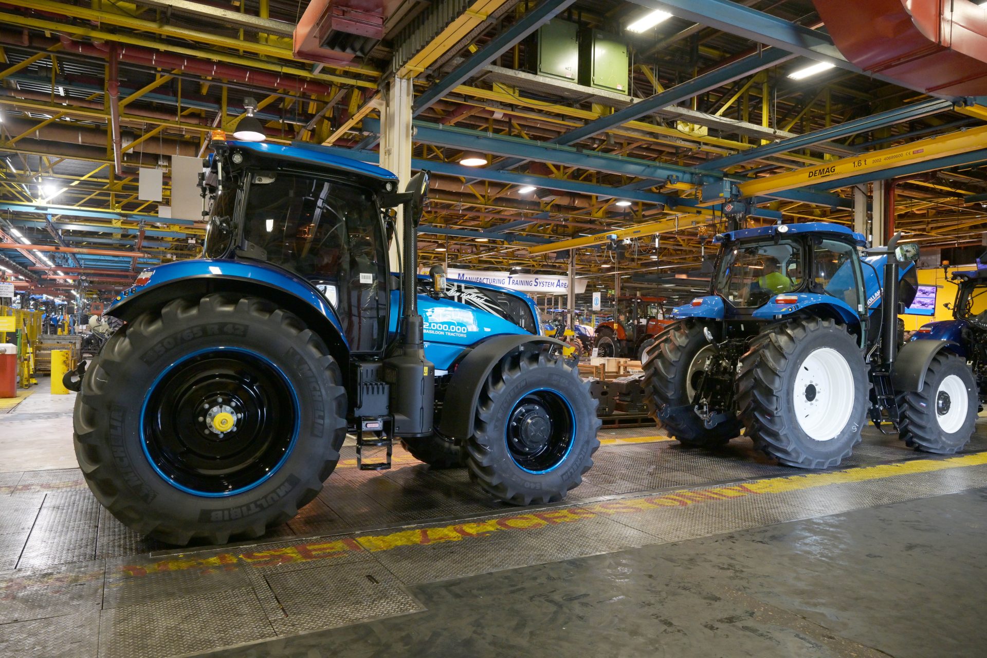 New Holland plant makes two millionth tractor - Profi