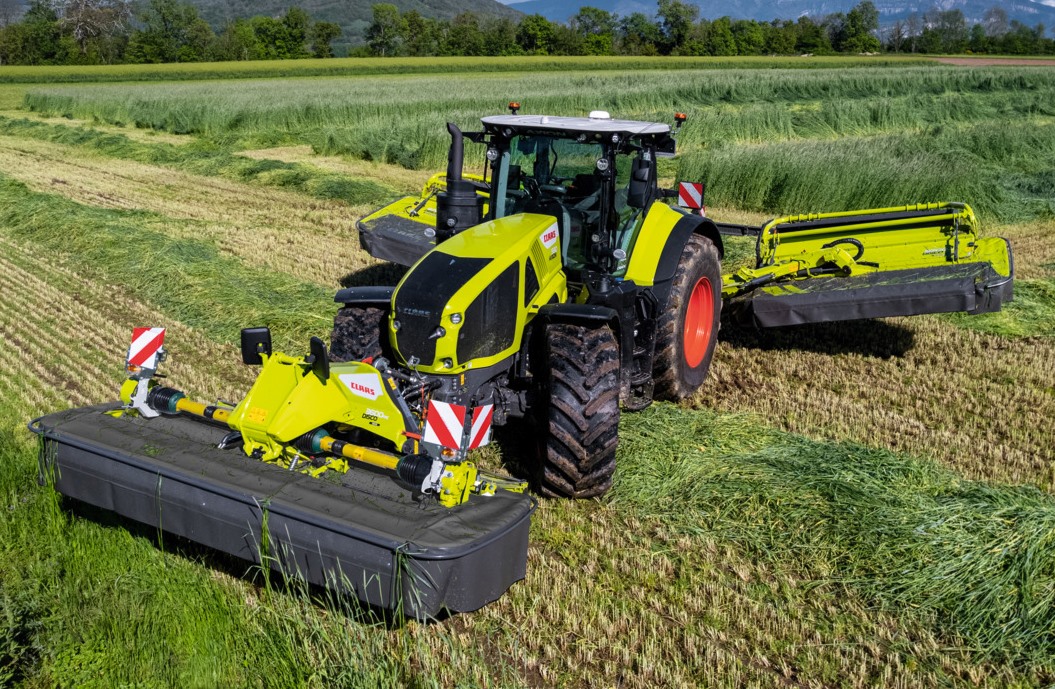 Trio of new Claas Disco front mowers - Profi