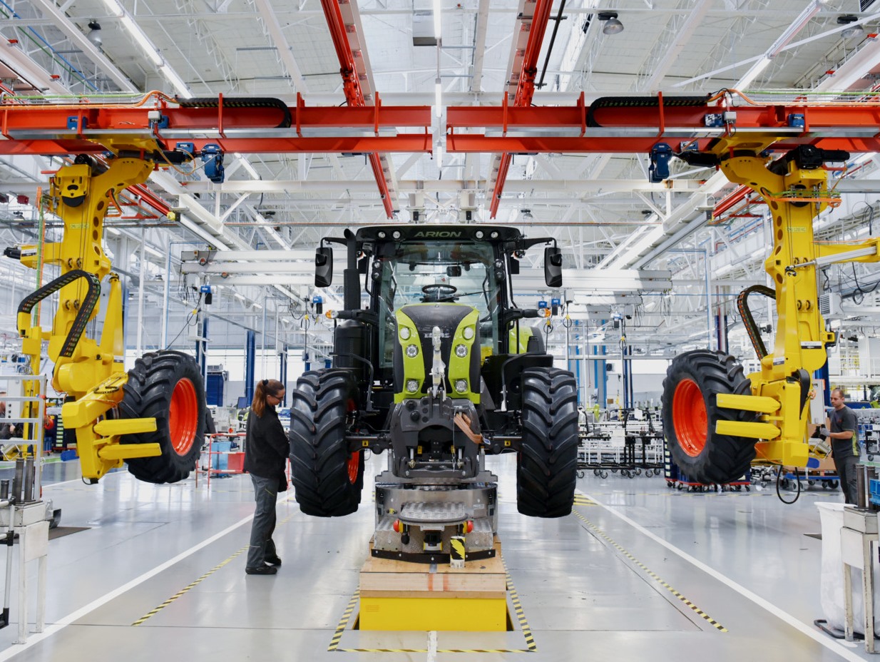 Claas expands at Le Mans - Profi
