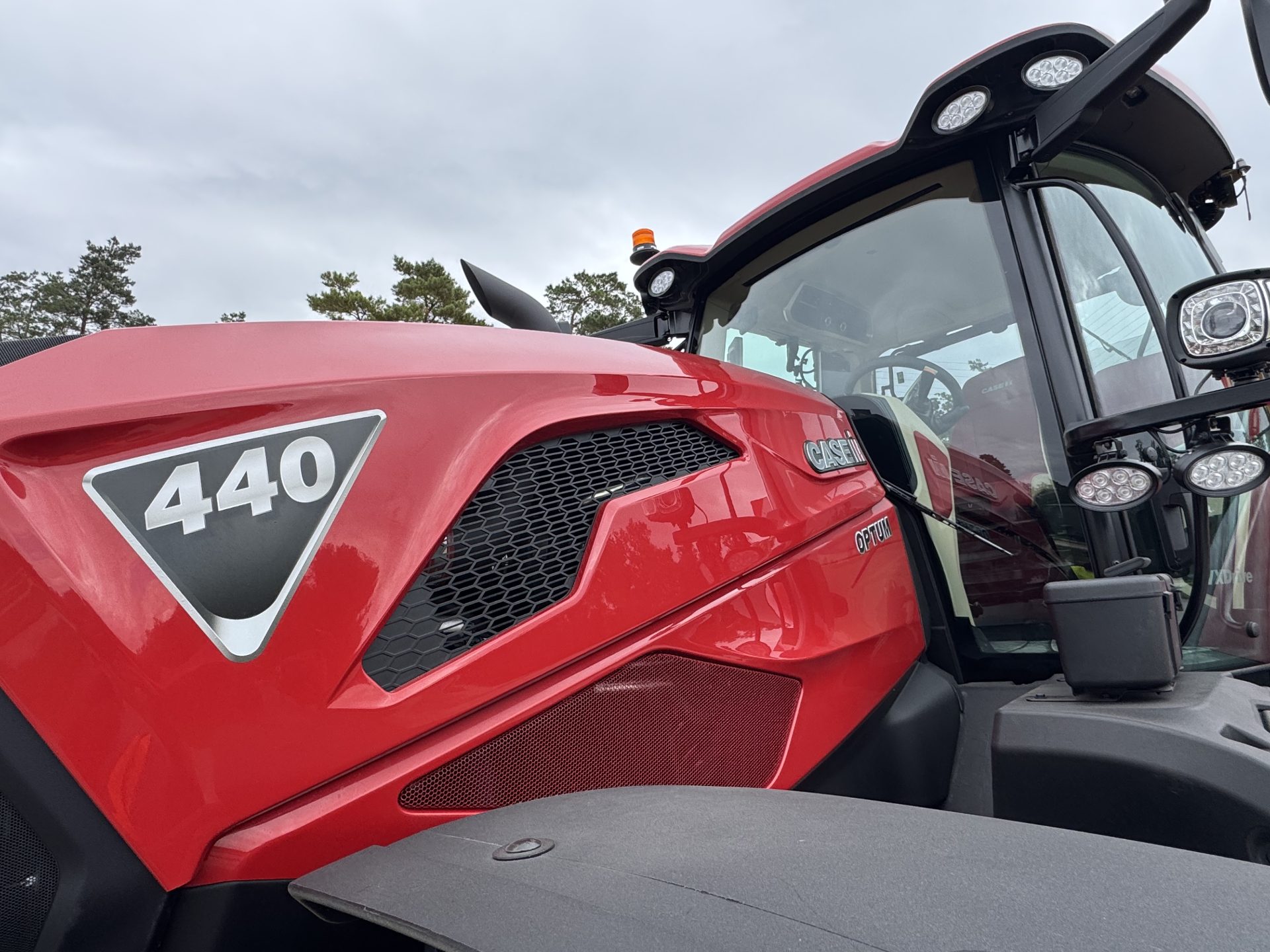 Case IH unveils Optum 440 - shorter, lighter, faster - Profi